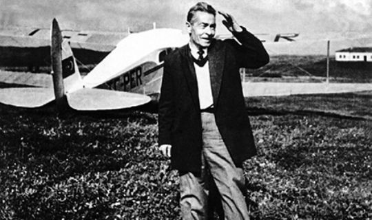 Pilot Vecihi James Bond’a karşı! | Şalom Gazetesi