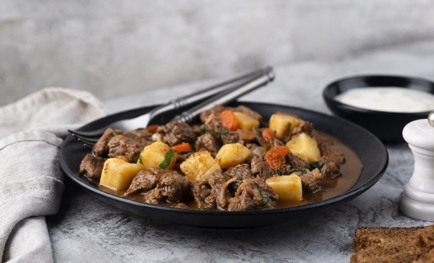 GULASH | Şalom Gazetesi