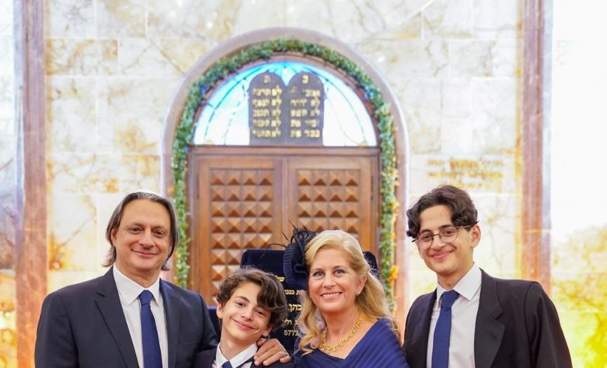 Levent ailesinin mutlu günü | Şalom Gazetesi