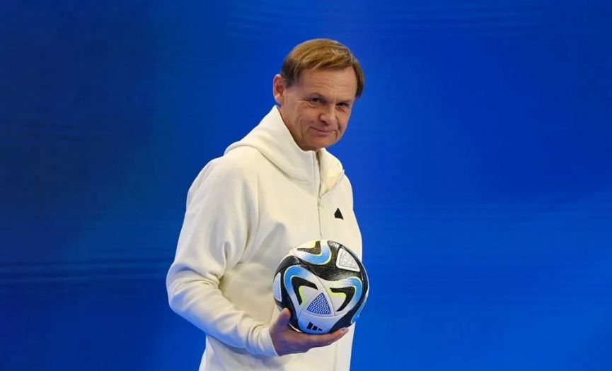 Adidas CEO´su, Kanye West´i savunan sözleri için özür diledi | Şalom ... Adidas CEO´su, Kanye West´i savunan sözleri için özür diledi | Şalom ...