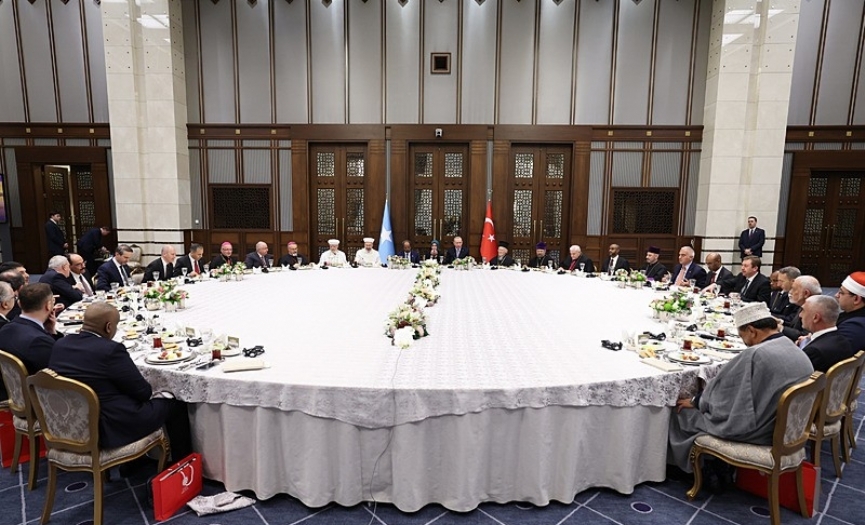 Cumhurbaşkanlığı Külliyesi'nde azınlık temsilcileriyle iftar | Şalom ...